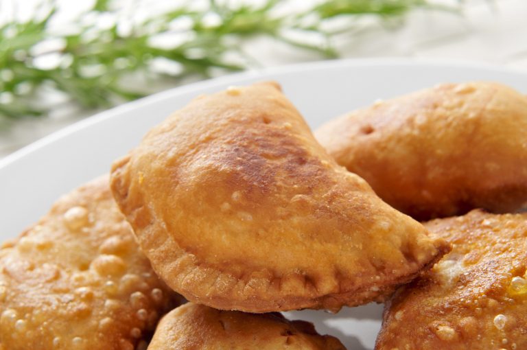 How to Make Baked Pastelillo {Empanadas} with Chicken & Potatoes