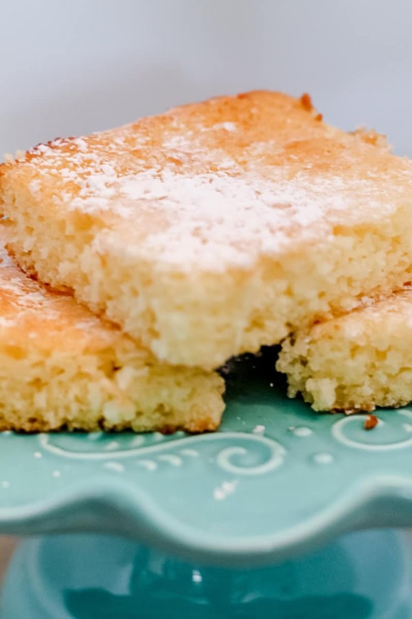 Easy 2-Ingredient Lemon Bars