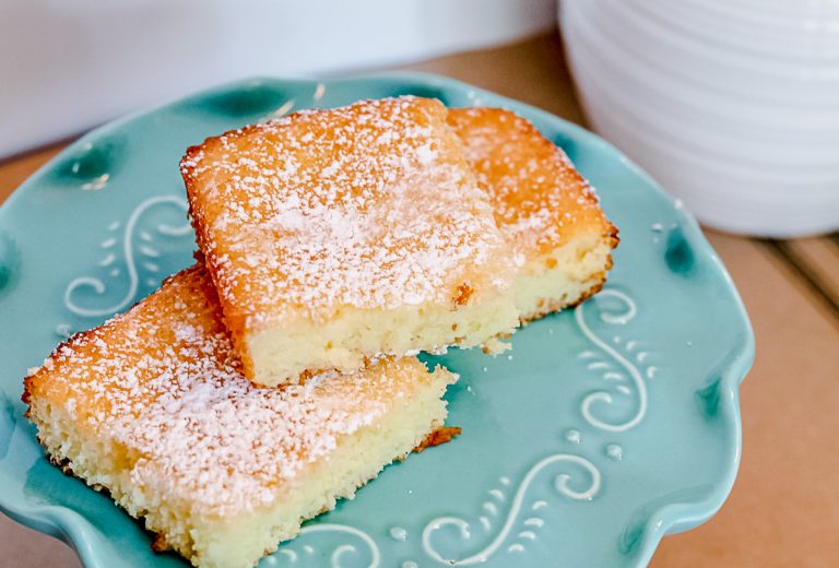 Easy 2-Ingredient Lemon Bars