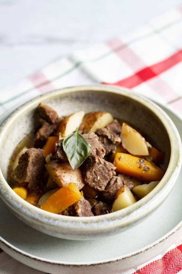 Kid-Friendly Beef Stew Recipe Without Wine or Tomatoes