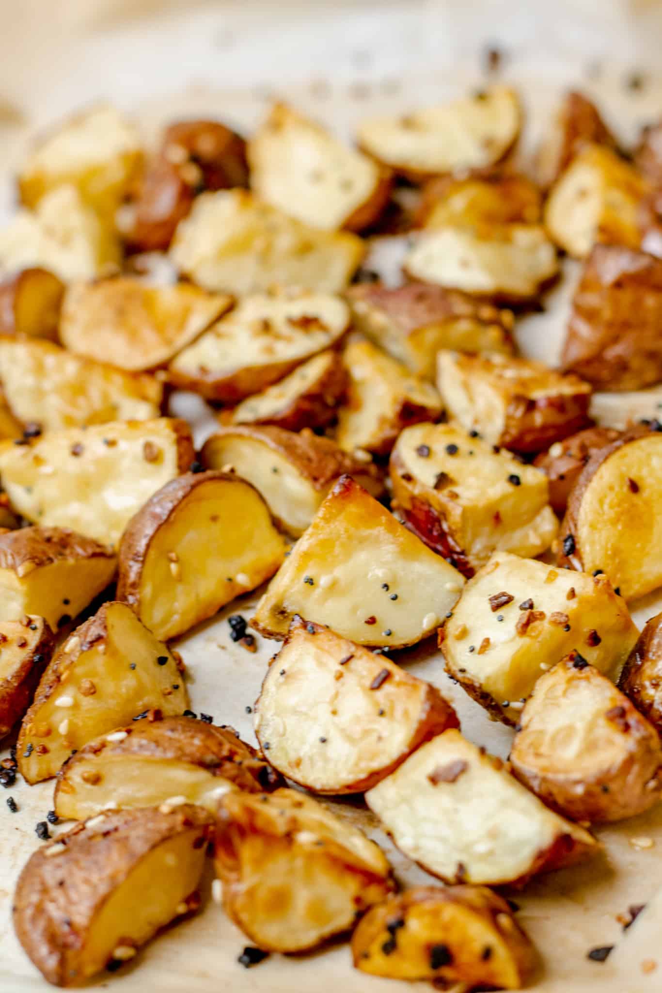How to Make Crazy Good {and Easy!} Everything Bagel Roasted Potatoes